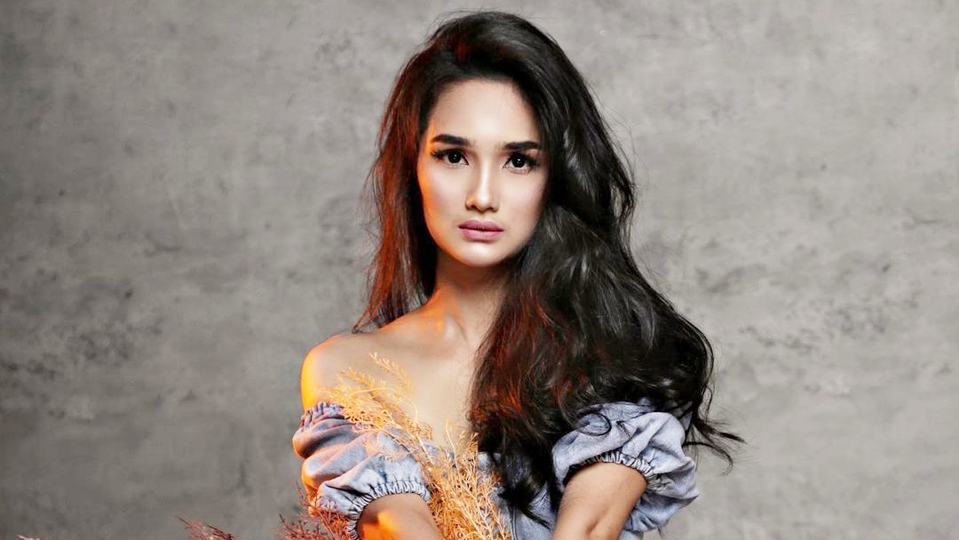 Profil Faby Marcelia Aktris Cantik Asal Indonesia - Referensirakyat.co.id